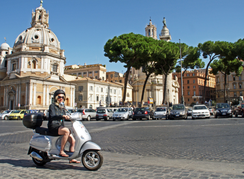 Mit Der Vespa Durch Italien